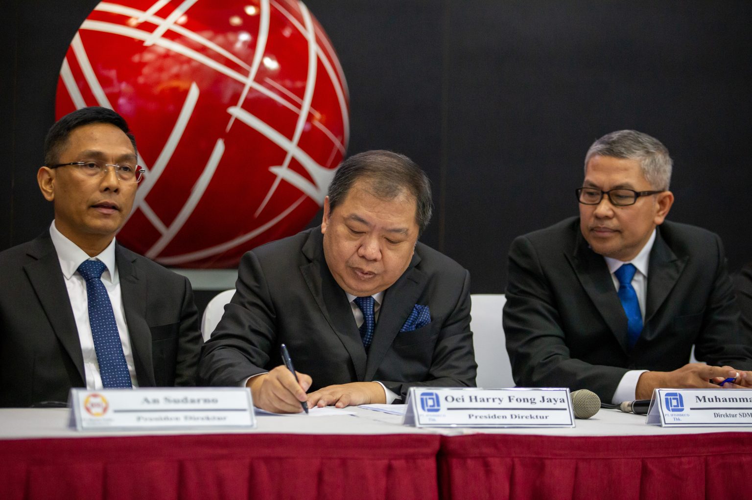 About Us - PT IFISHDECO Tbk.